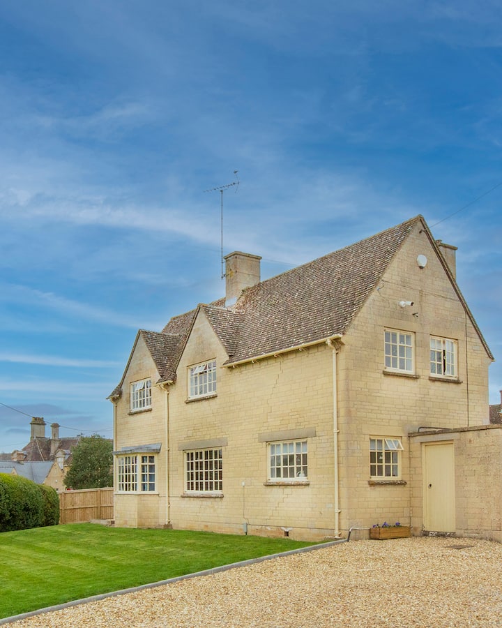 Garden House, Rendcomb - Cirencester