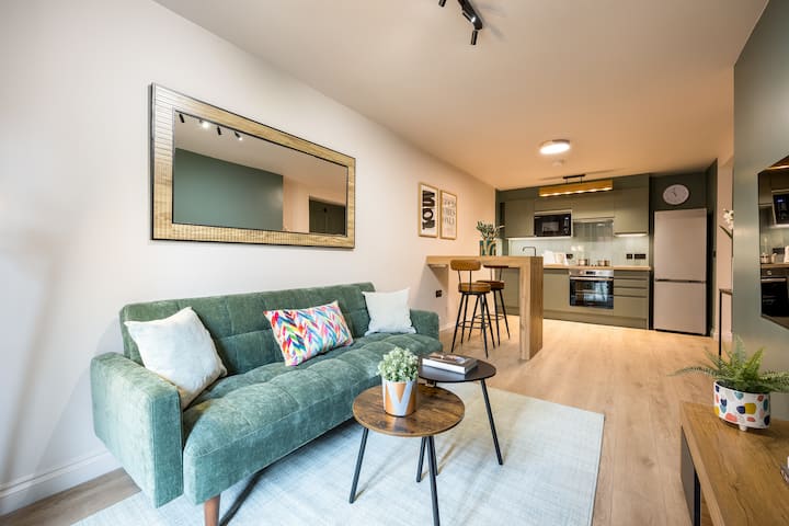 Brand New Charming Garden Flat - Private Parking - Bicester