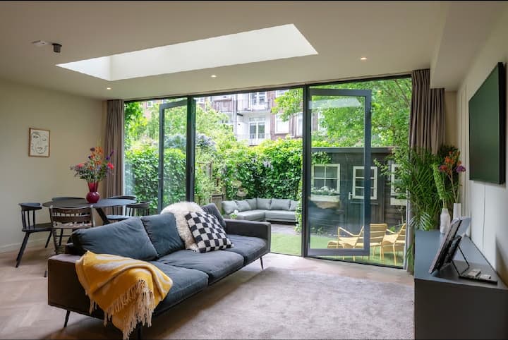 Charming Apartment W/ Garden Vibes - In Center - Zaandam
