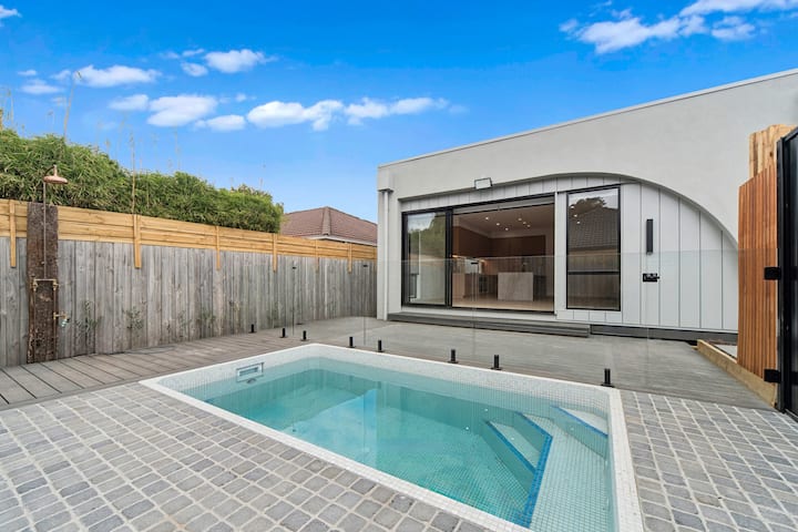 Brand New Stay | Heated Pool | Family Friendly - Mount Martha