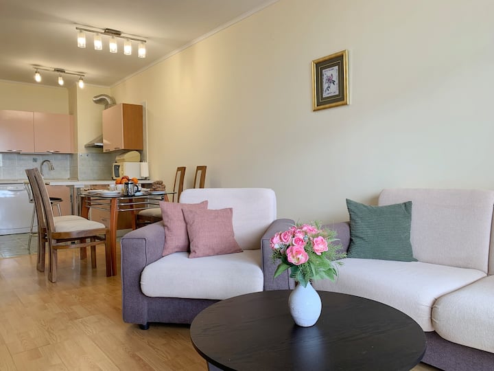 Prostor Apartment | Pool & Beach 50m Away - Obzor