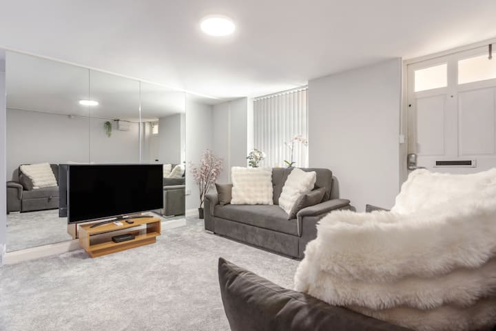 Air Conditioning | Mayfair | Sleeps 7 Guests - Londres