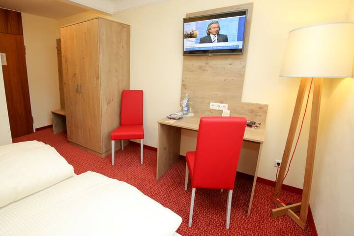 Comfort Double Room At Akzent Hotel Hirsch - Heidenheim an der Brenz