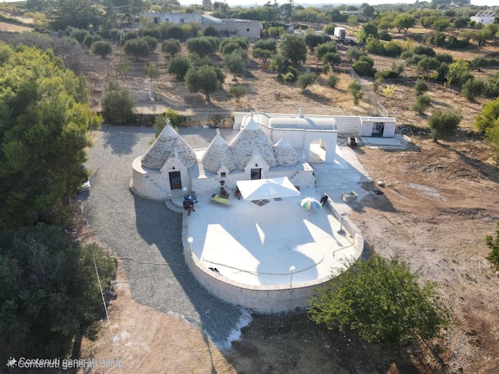 I Trulli Di Alessandro, Cuore Della Valle D'itria - Cisternino