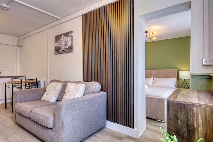 Quirky Garden Apartment - Boscombe