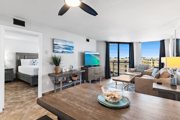 Gulf Views | Pool | Walk To Beach | Sundestin 517 - Destin, FL