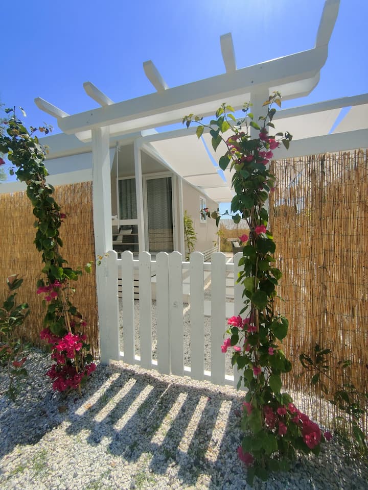 Gotha Beach Srl - Casetta Acquamarina - Ladispoli