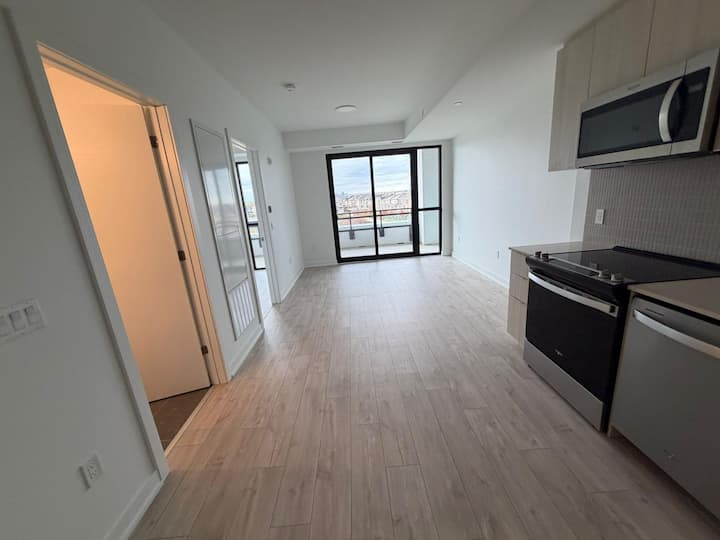 Modern 1br+den | Milton | Sleeps 4 | Parking - Milton