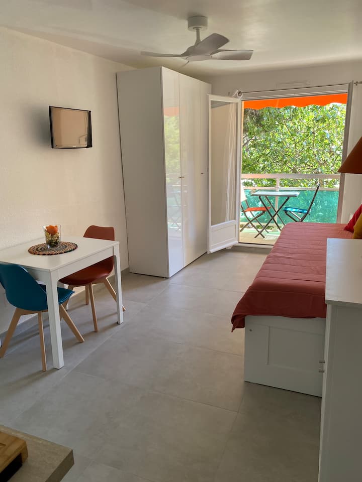 Studio Refait à Neuf à Deux Pas De La Mer - Bormes-les-Mimosas
