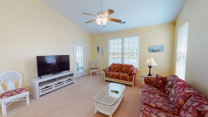 Beautiful 3 Bedroom Golf Course Condo - Sunset Beach, NC
