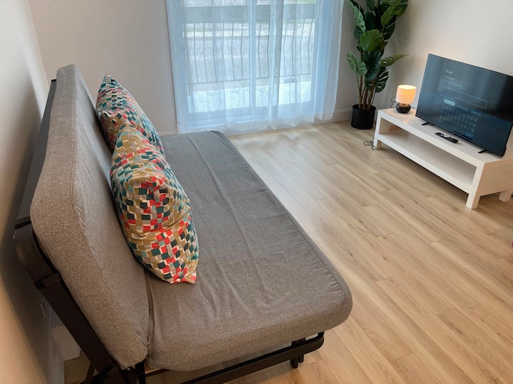 Modern 2br Near Old Québec :Free Parking & Balcony - Quebec