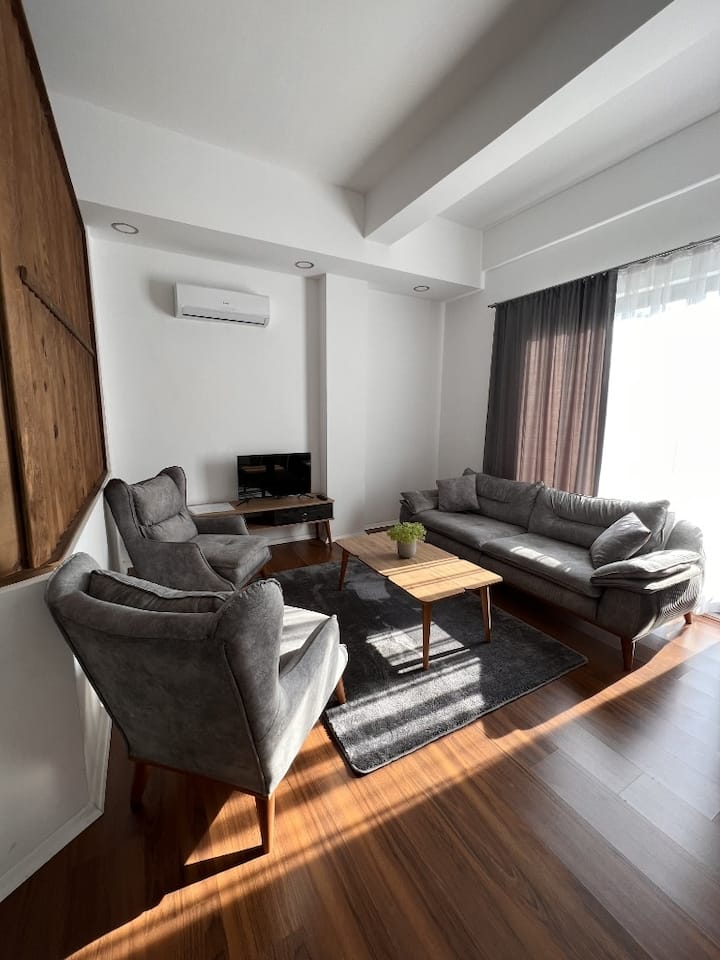 Deluxe Room - Side