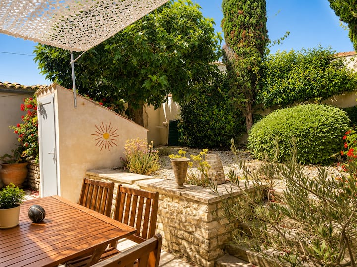 Maison, Jardin Bucolique Aux Portes De La Rochelle - La Rochelle