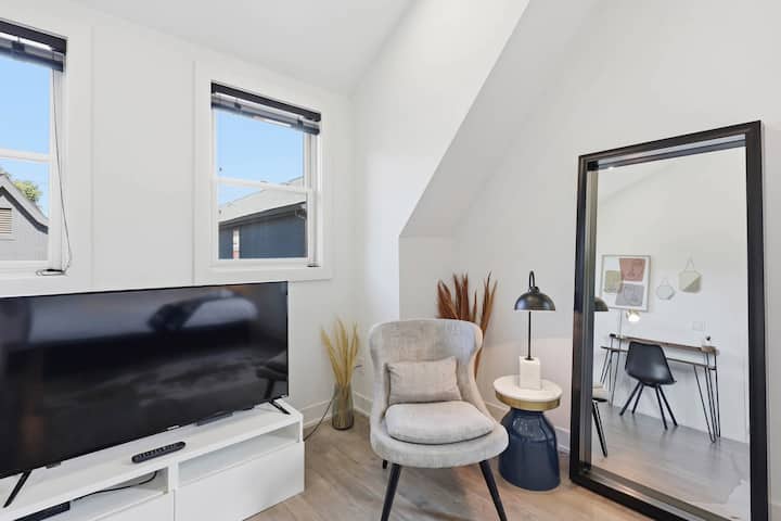New 2br/ Long Stay + Parking - Columbus, OH