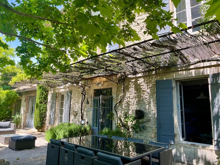 Mas 300m Du Centre, Calme, Clim Et Piscine - Saint-Rémy-de-Provence