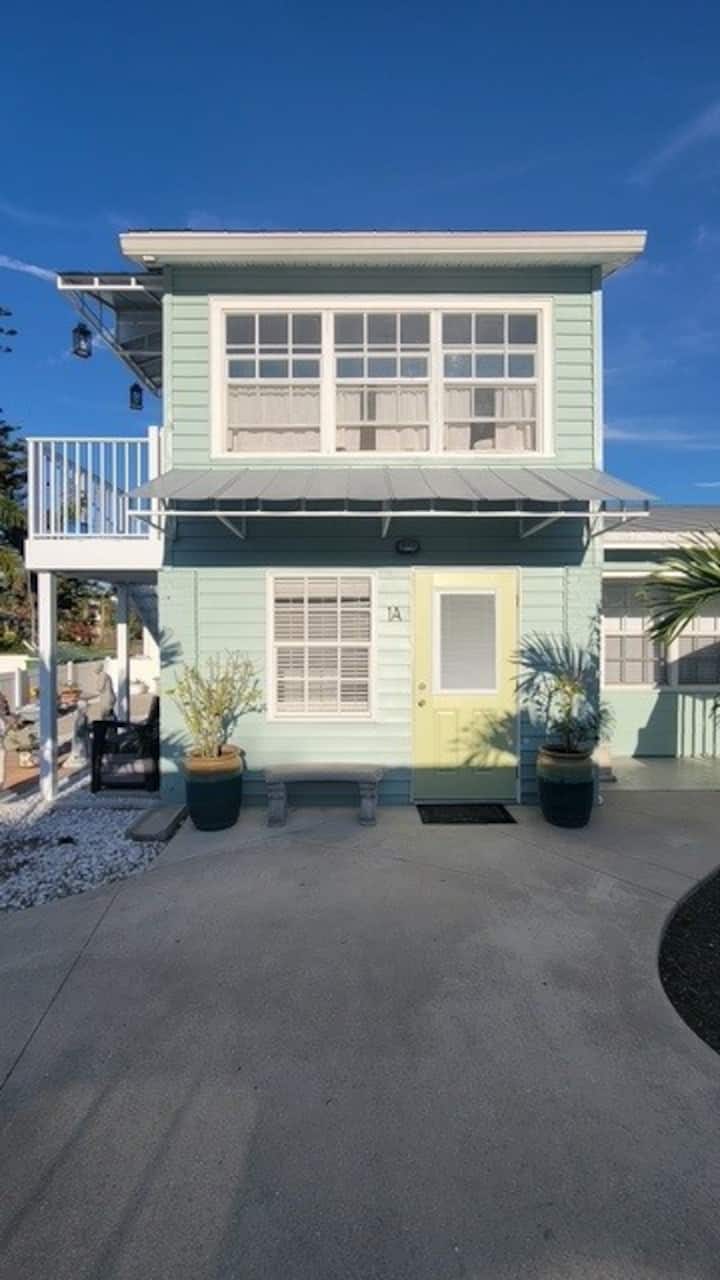 One Block From The Beach Lido Beach Palms 1a - Sarasota, FL