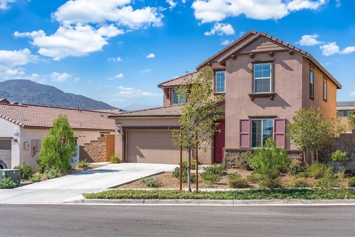 Retreat On Bryce Canyon Ct A#41393 - Jurupa Valley, CA