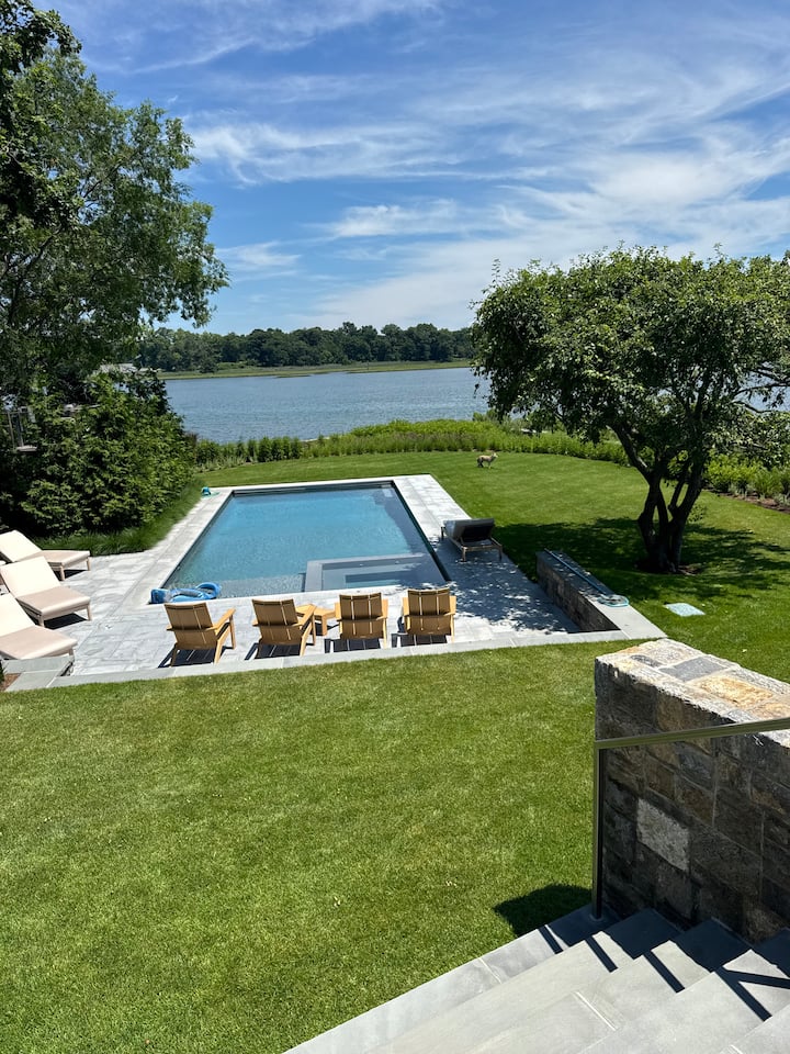 Waterfront Living In Westport - Norwalk, CT