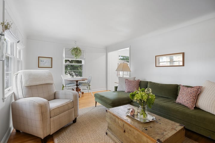 Classical Nancy Myers Townhome - Edina, MN
