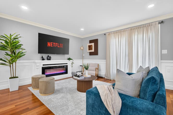 The Bergen House | Private Parking | Mins To Nyc - Queens, NY