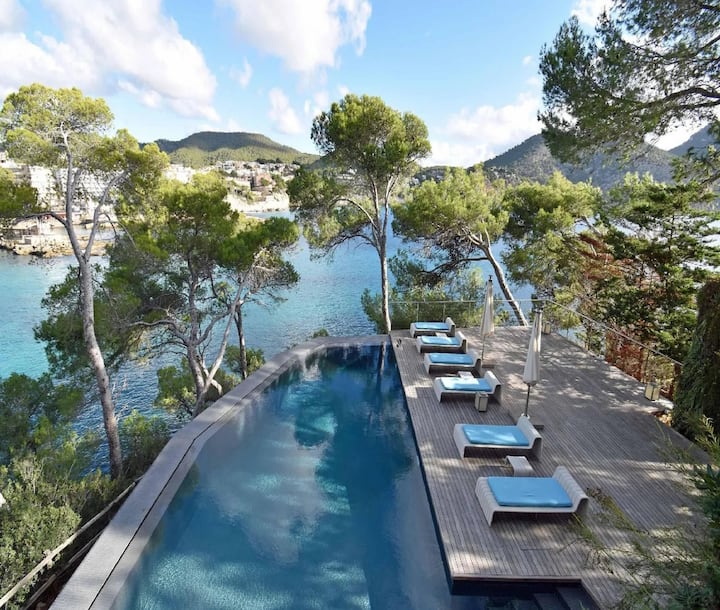 Modern Properties On The Beachfront In Camp De Mar - Andratx
