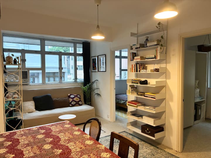 Bright And Neat Happy Valley Gem (2br Walk-up) - Sheung Wan