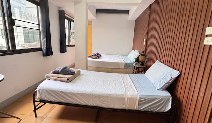 Spacious Standard Triple Stay - Chiang Mai
