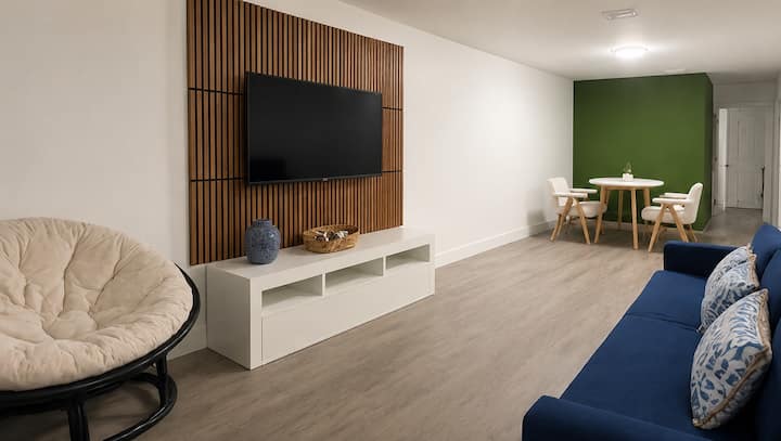 Coastal Escape Near Beaches, Airport, Downtown! - Fort Lauderdale, FL