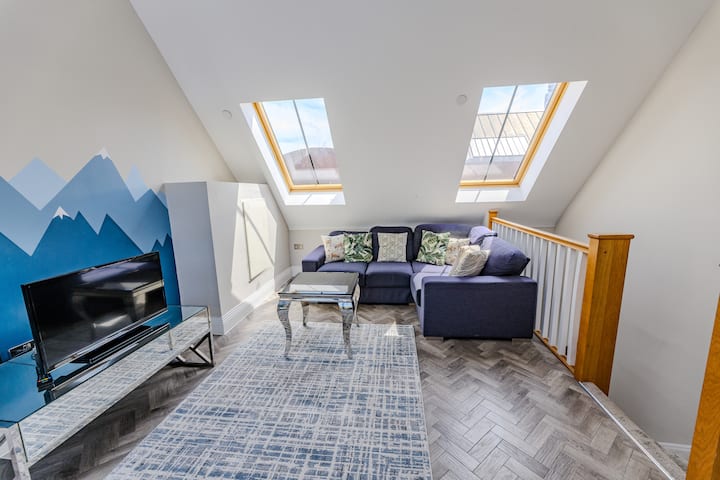 Jewellery Quarter Townhouse · Parking & Fast Wifi - Birmingham