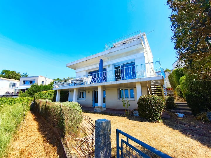 Maison 10 Personnes Avec Accès Plage Privative - Royan