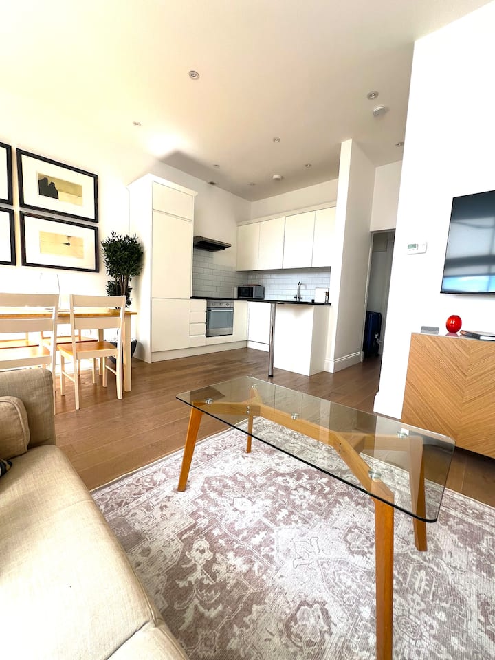 Stylish 2b Split-level Apt In Central Notting Hill - London