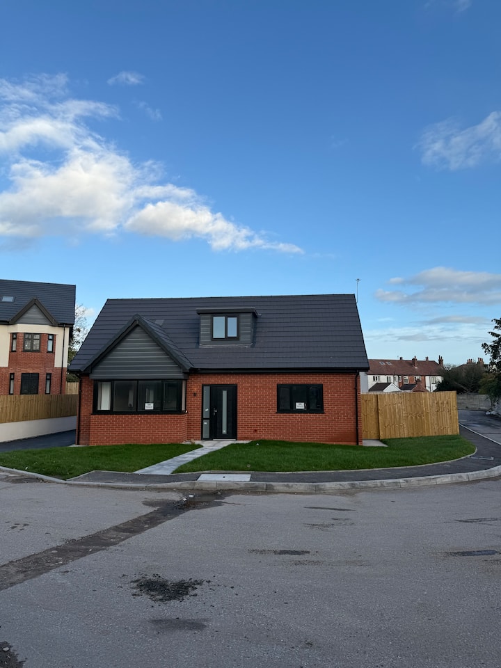 3 Bed House In Birkdale - Southport