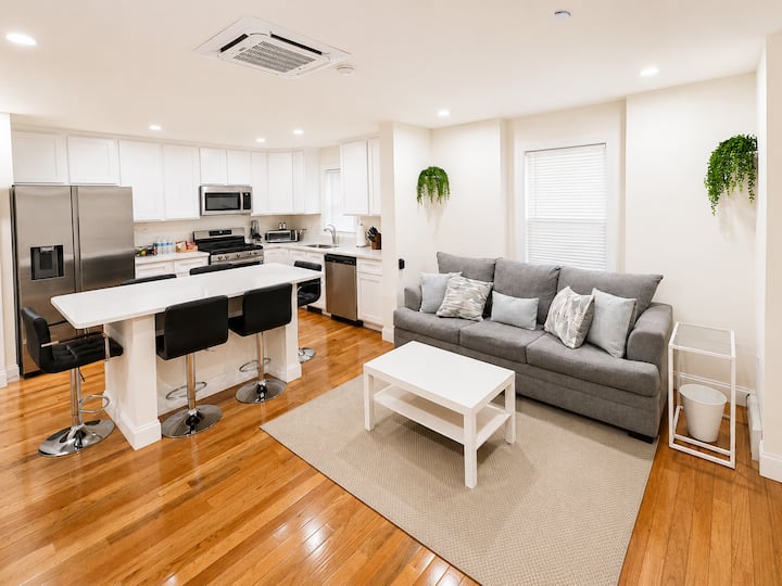 3-bedroom Apt (9b2) 20-minuite To Downtown Boston - Quincy, MA
