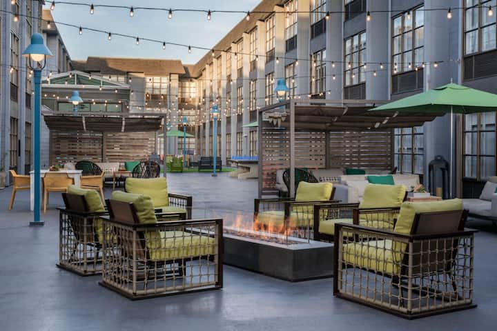 Luxury 2-queen Courtyard Suite In San Francisco - San Francisco, CA