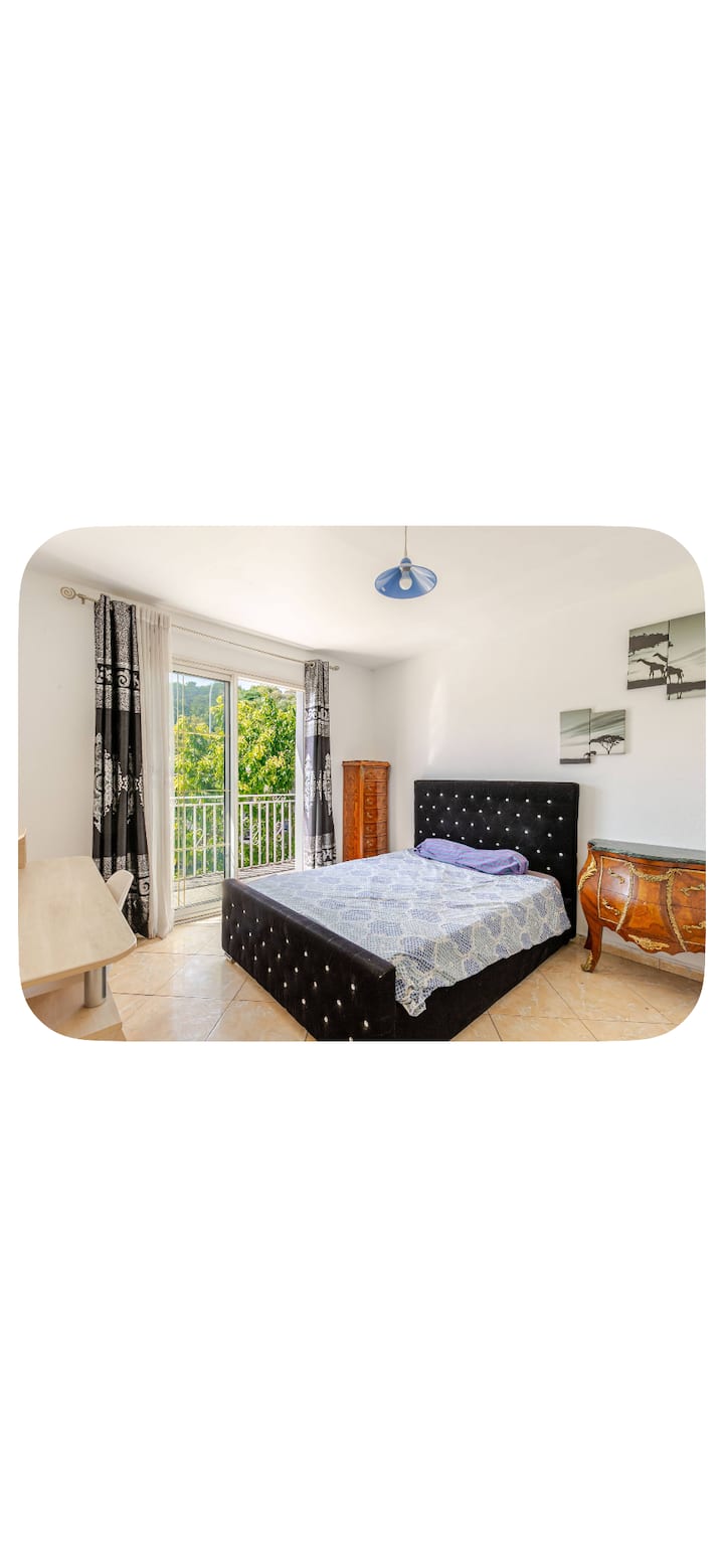 Chambre Confortable à 10 Min Du Métro 11 Carnot - Bobigny
