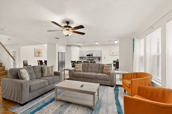*Large 6br 3ba Home Near At&t Stadium & Six Flags° - Cedar Hill, TX