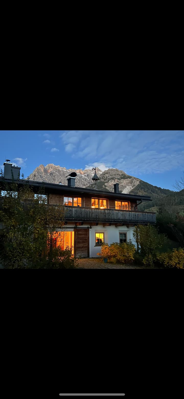 Luxus-chalet Mit Sauna Mitten Im Skigebiet - Dienten