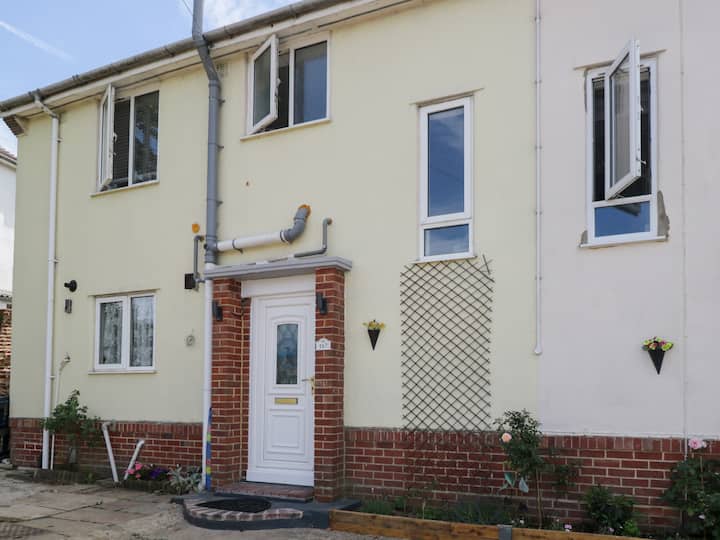 167 Leybourne Avenue - Sandbanks