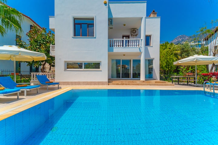 Villa Guzel. The Beautiful House. - Kalkan