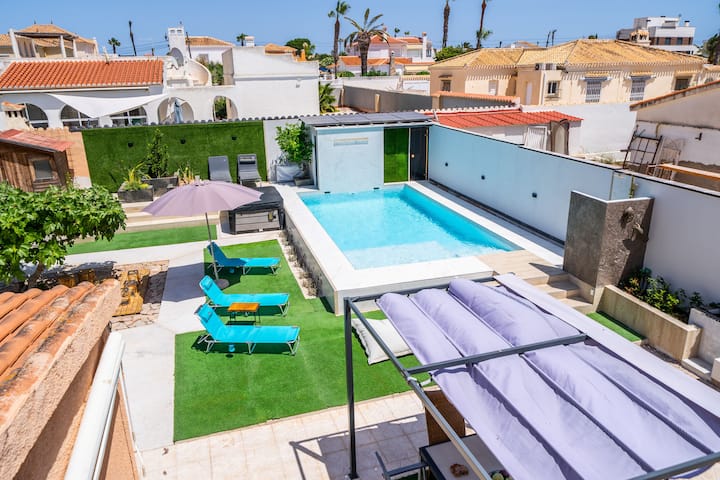 Stylish Mediterranean Villa | Pool & Solarium - San Miguel de Salinas