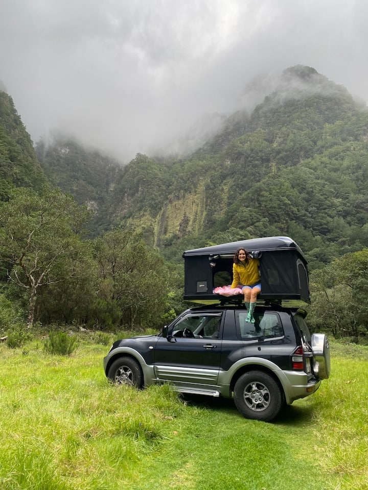 Mitsubishi Pajero Adventure With Rooftop Tent - Funchal