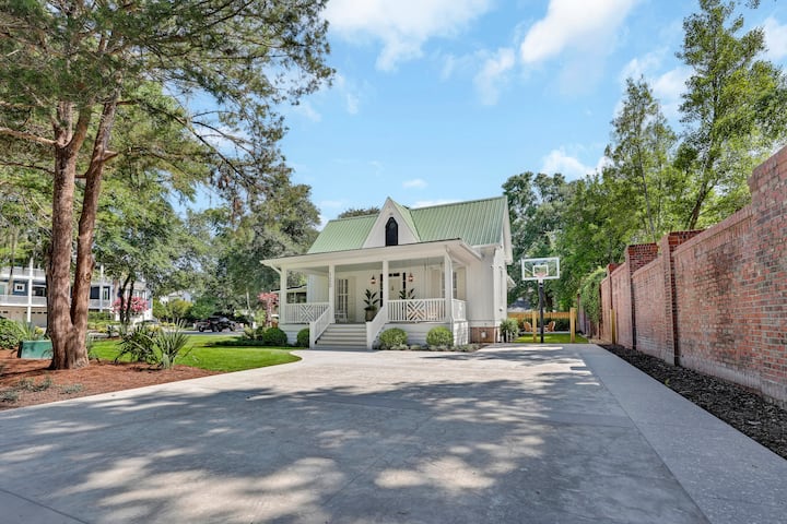 Orion ~ Gorgeous Vintage Cottage Newly Renovated! - Wrightsville Beach