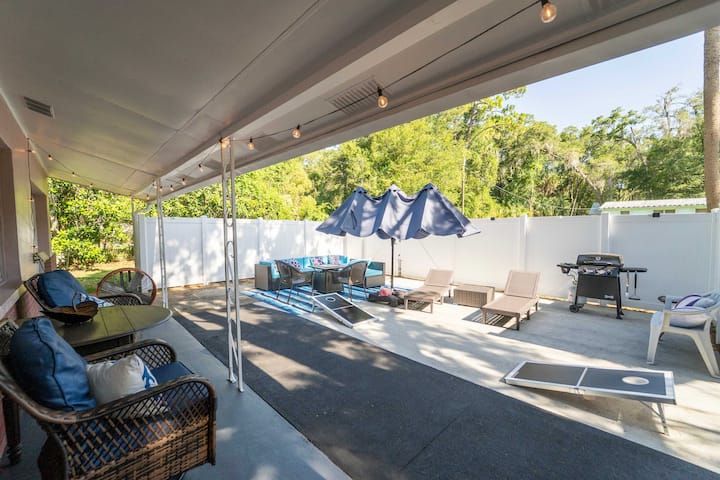 5 Minutes From Three Sisters Springs, 3 Bed 2 Bath - Crystal River, FL