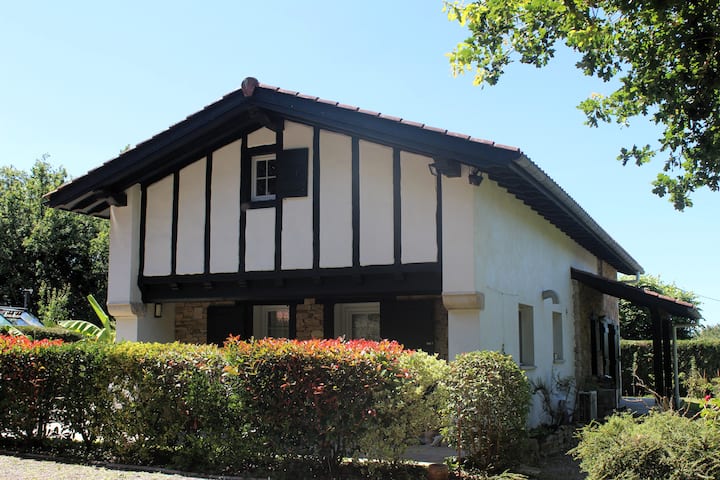 Maison Avec Jardin Au Calme Entre Océan & Montagne - Ascain