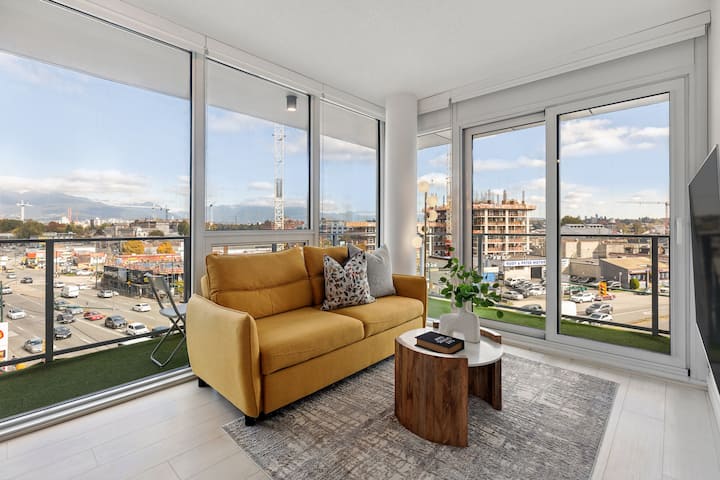 Olympic Village - Skytrain -Ac -Gym - Sleeps 7 Ppl - Richmond