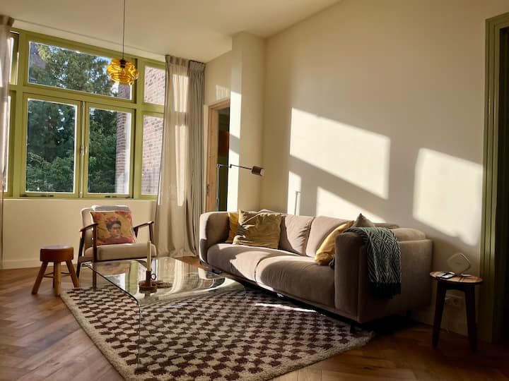 Sfeervolle Bovenwoning, Nabij Strand & Amsterdam - Haarlem
