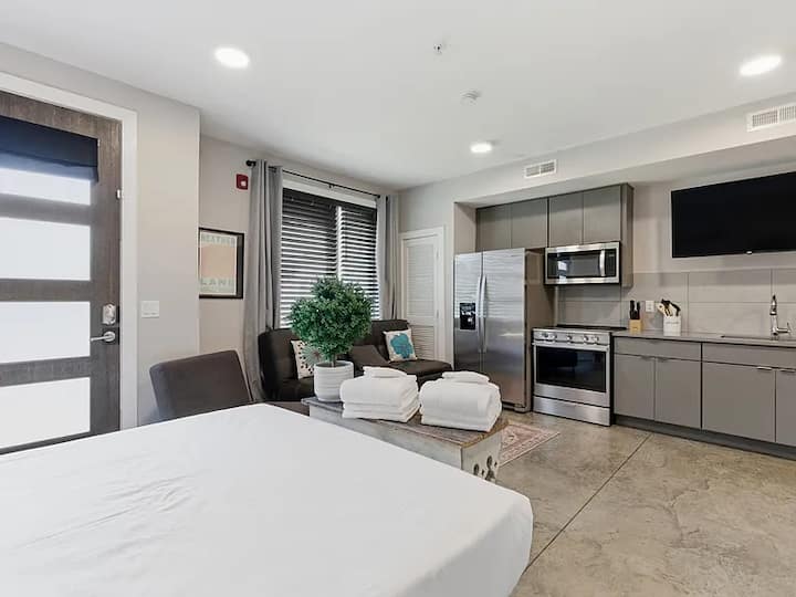 Cozy Condo Minutes From Vanderbilt - 納什維爾
