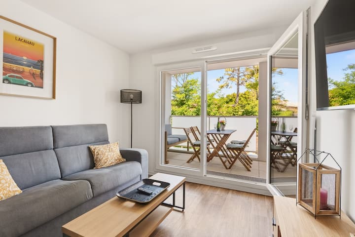 Appartement 6 Personnes 2 Chambres Avec Balcon Et - Lacanau Océan