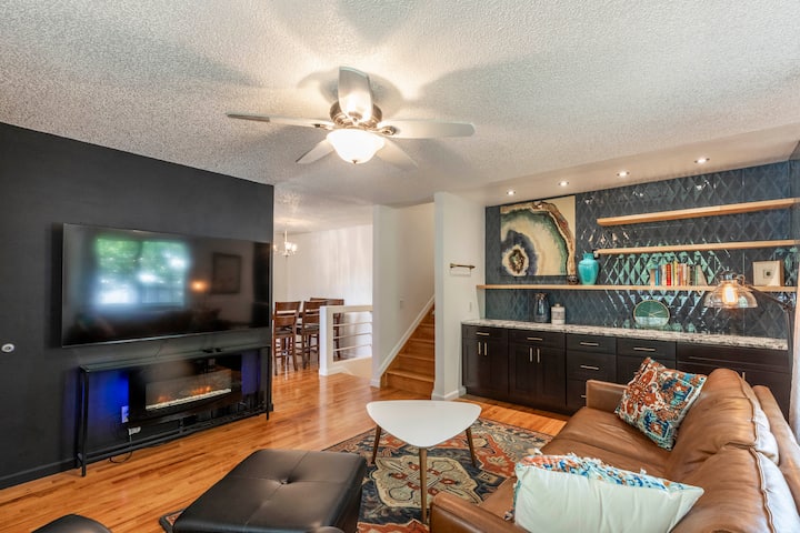 Elevated 4br 3ba Denver Hideaway | Stay & Unwind - North Park Hill - Denver