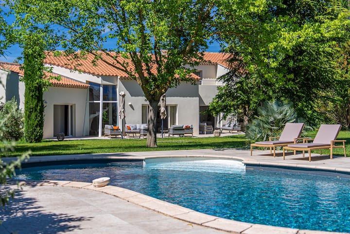 Villa D'exception Avec Piscine Proche D'aix - Venelles